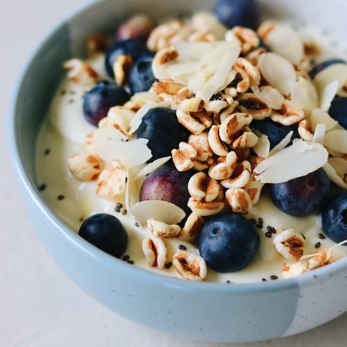 Yoghurt bowl met blauwe bessen - Dokter Tamara